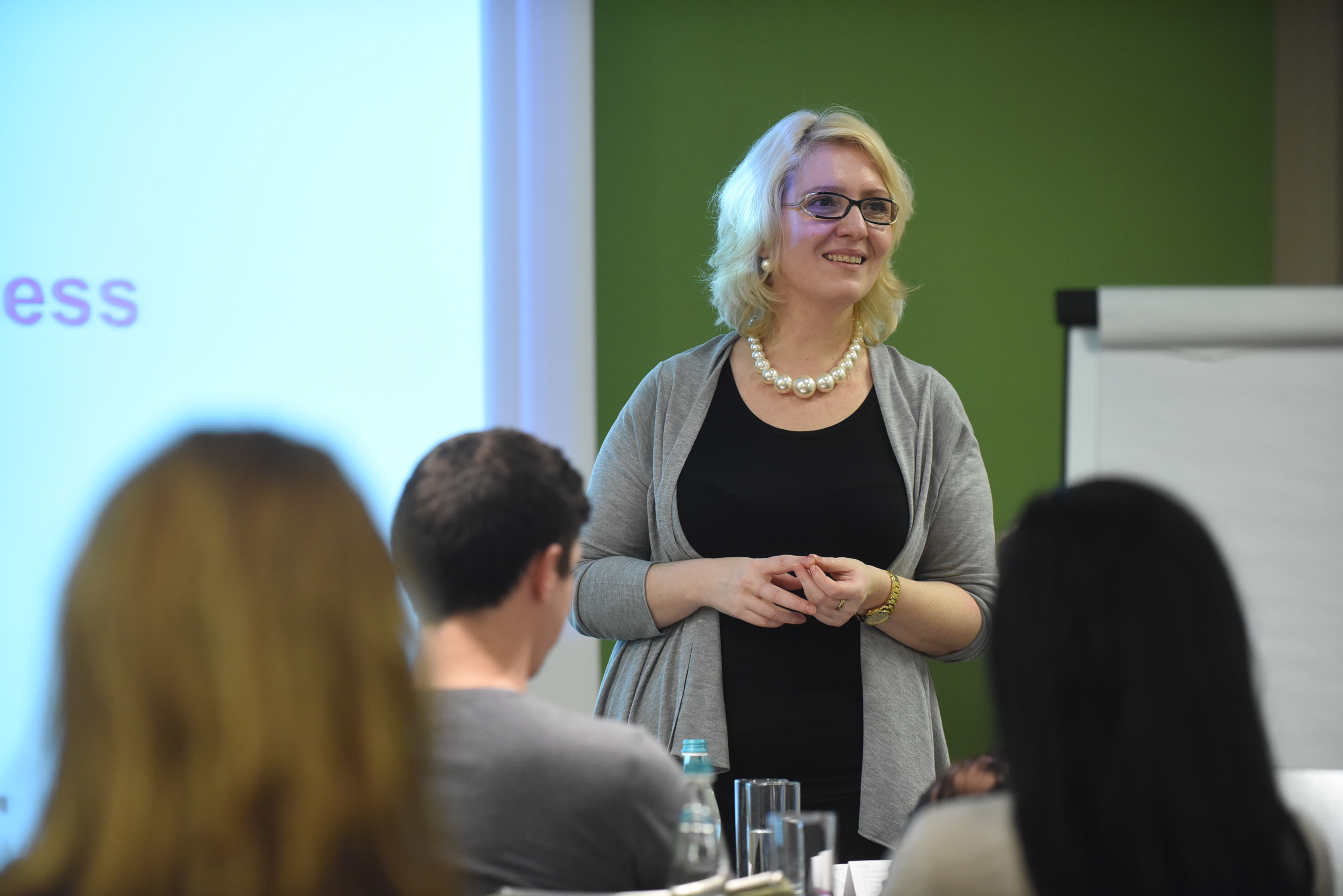 Productivitatea are 4 roti: auto-motivare, focus, determinare si ...